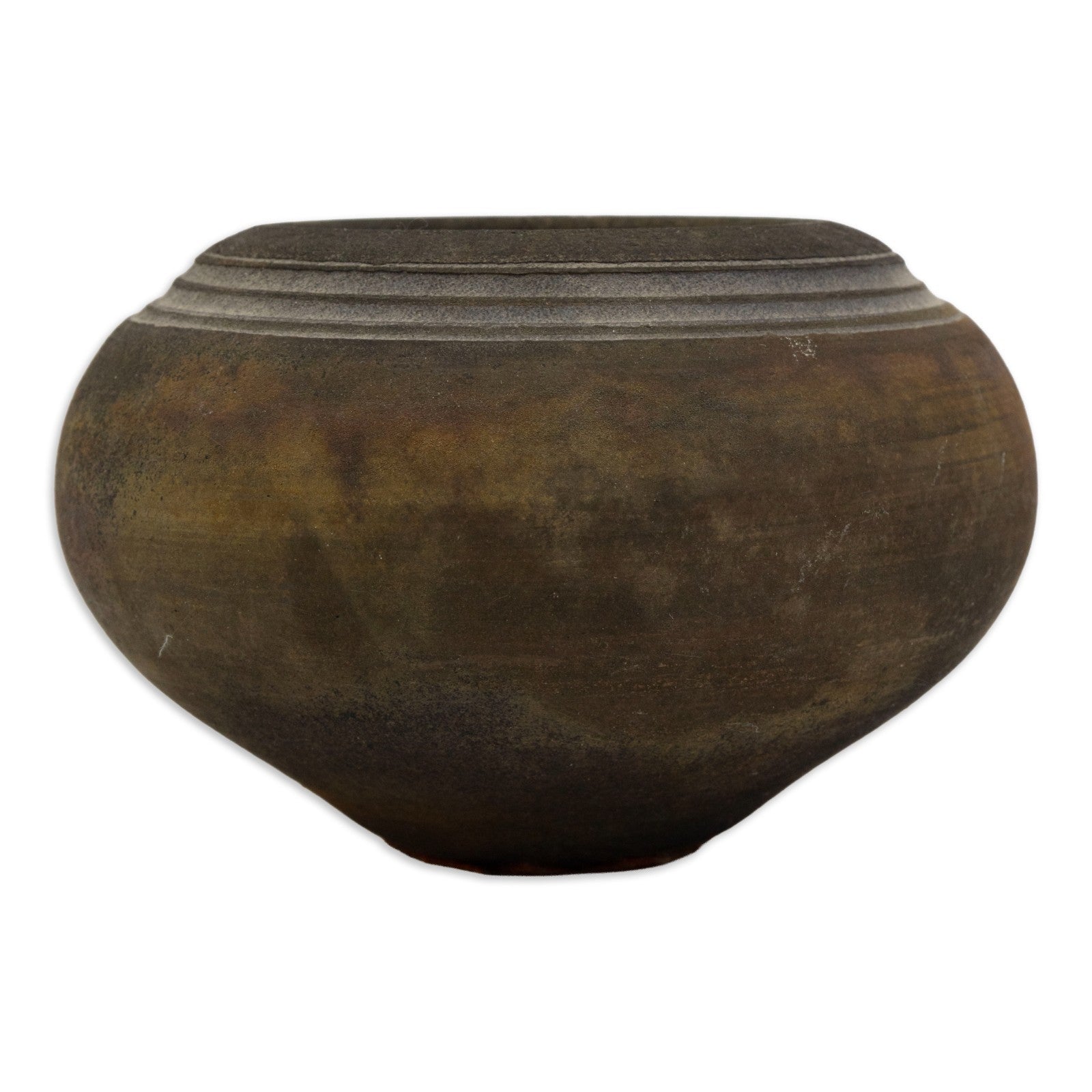 An example of 20th-century studio pottery, this vintage hand-thrown Ra